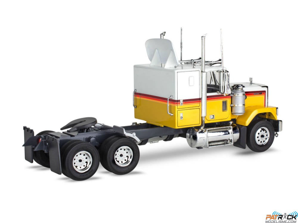 1/32e Revell 1985 Chevy Bison Semi Truck