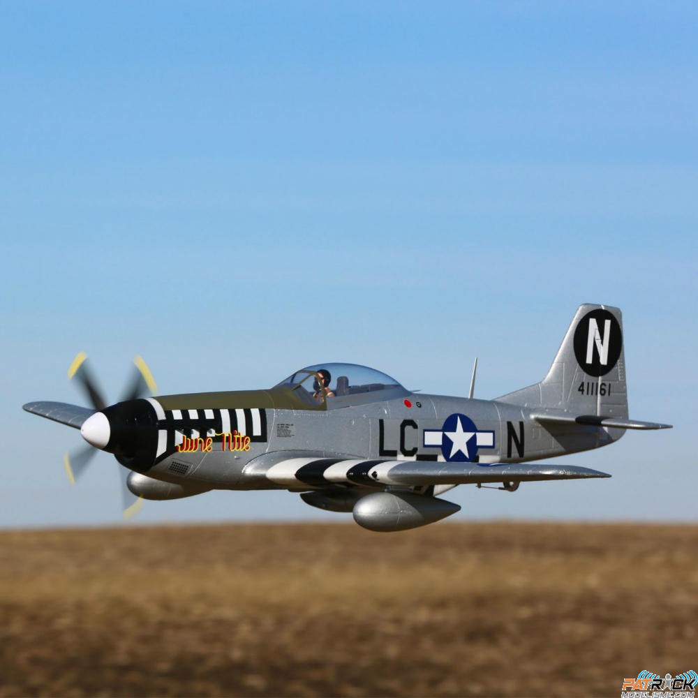 E-Flite P-51D Mustang 1200mm BNF-Basic AS3X avec SAFE Select