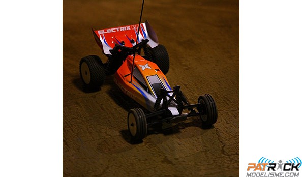 ECX BOOST buggy VERSION 2 en 2,4ghz