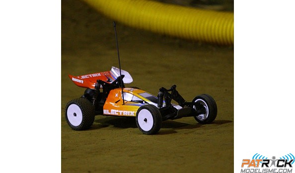 ECX BOOST buggy VERSION 2 en 2,4ghz