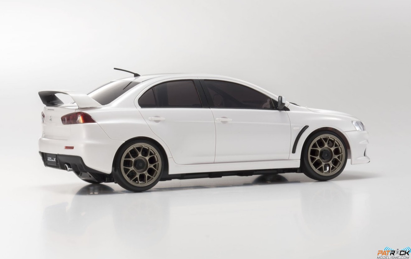 Kyosho Mini-Z Sports AWD DRIFT MA020S MITSUBISHI LANCER EVOLUTION X (KT19) PEARL WHITE