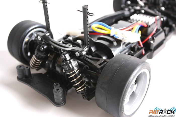 Tamiya TT-02 McLaren Senna 1/10e Kit à monter - Voiture